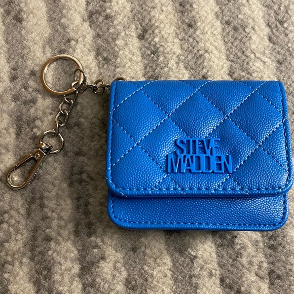 Steve Madden | Accessories | Steve Madden Bwren Flap Wallet With ...